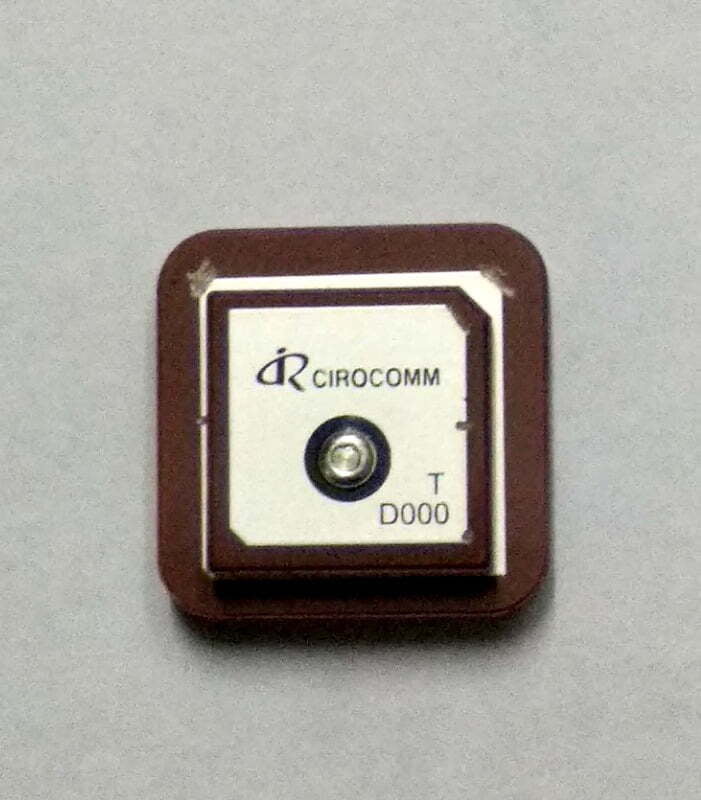 Ceramic Patch Antenna @ Best Price in India | Campus Component